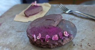 Mini Dark Chocolate Fudge Mousse Cake {df, gf} - happy eats healthy